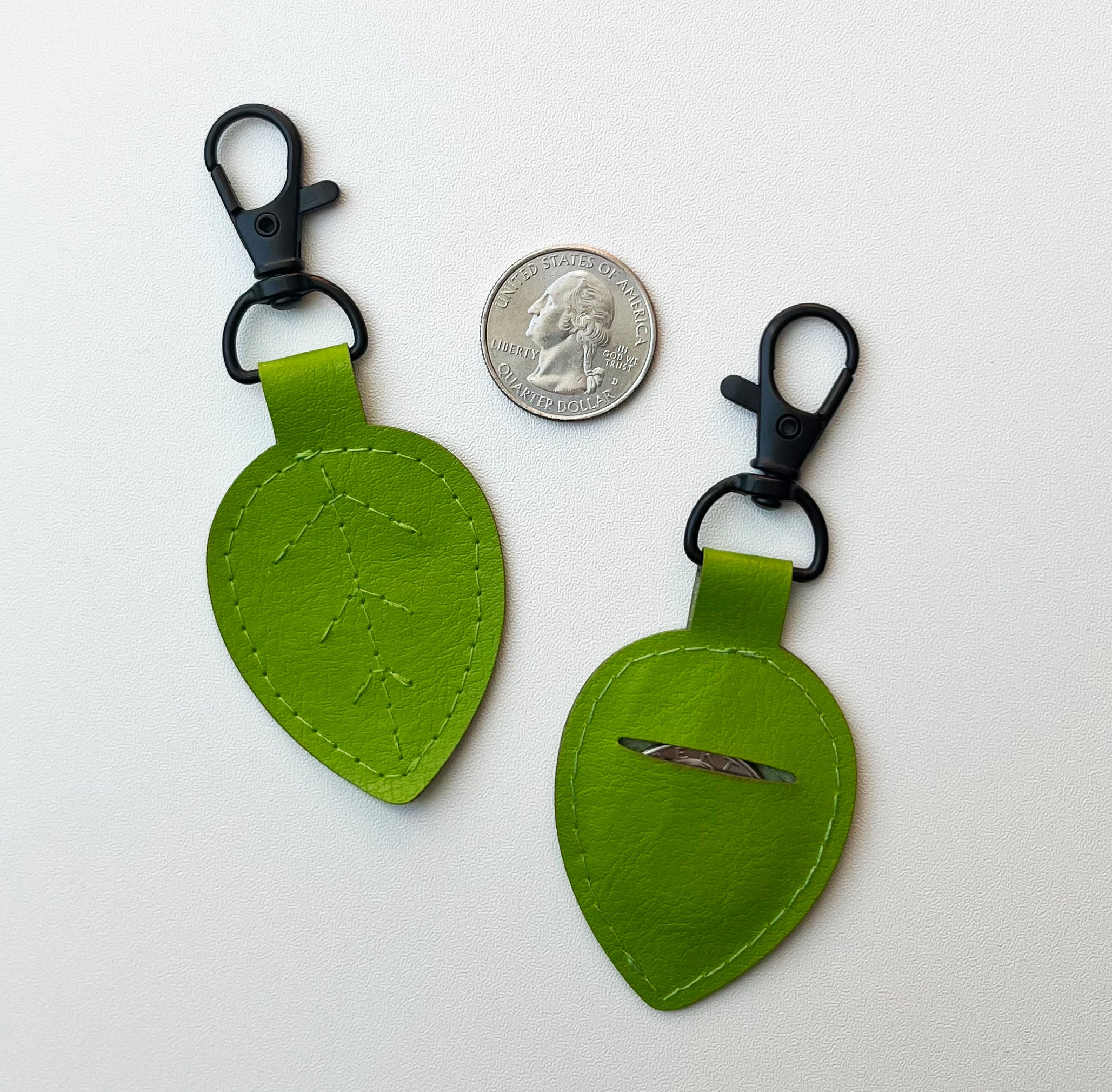 Leaf Coin Keychain – thesketchypumpkin