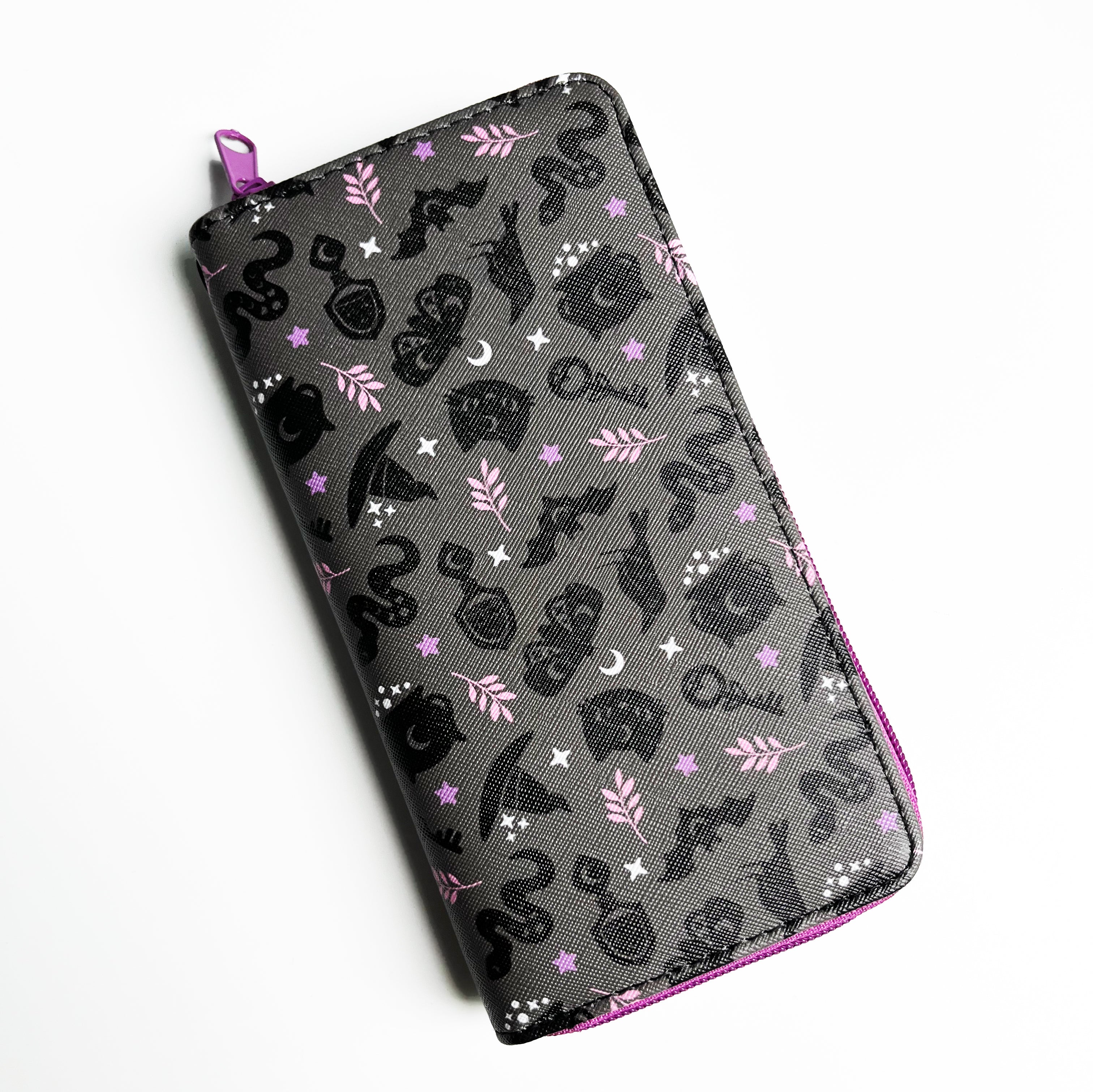 Crescent Witchy Wallet – thesketchypumpkin